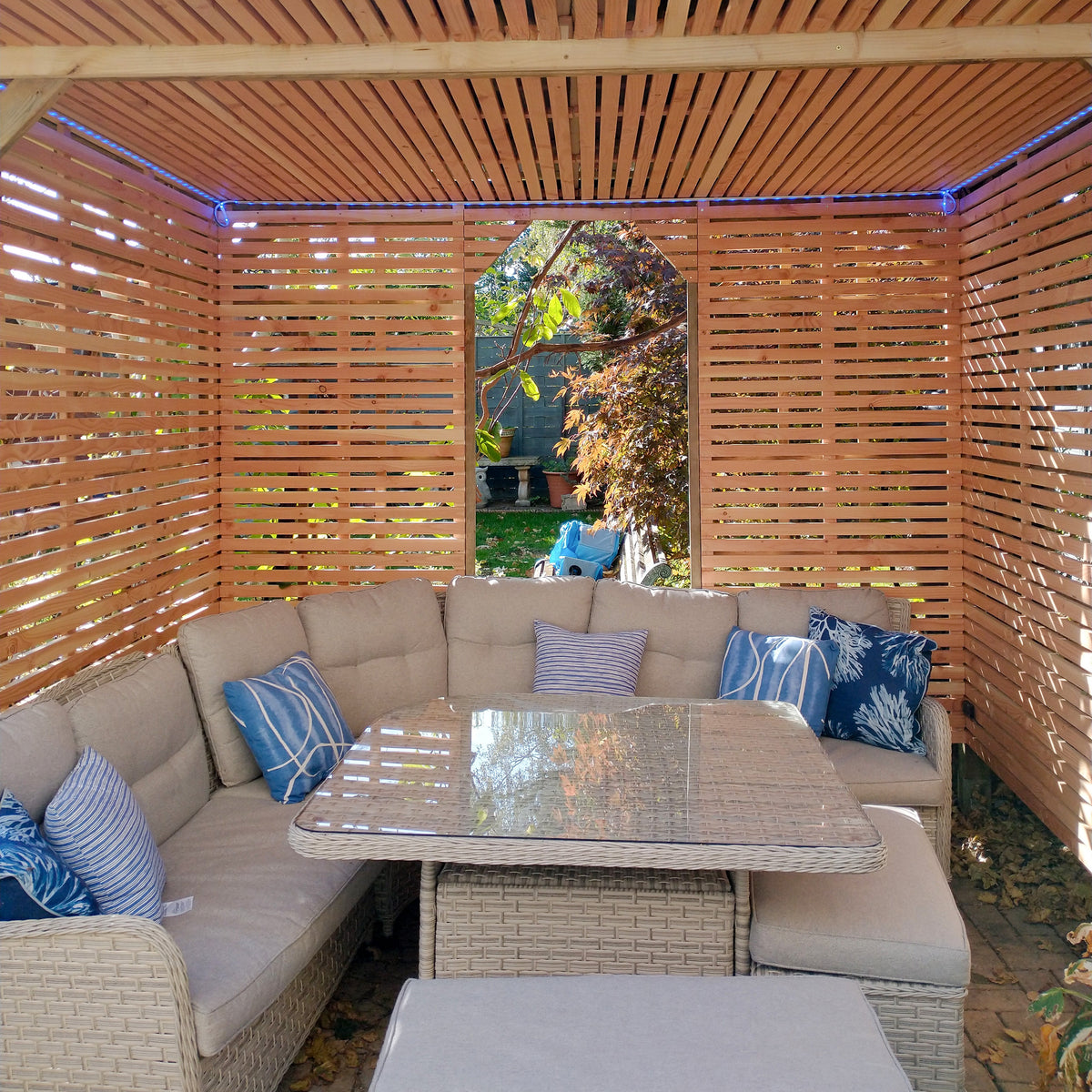 British Larch Slatted Panel – Ruby Group