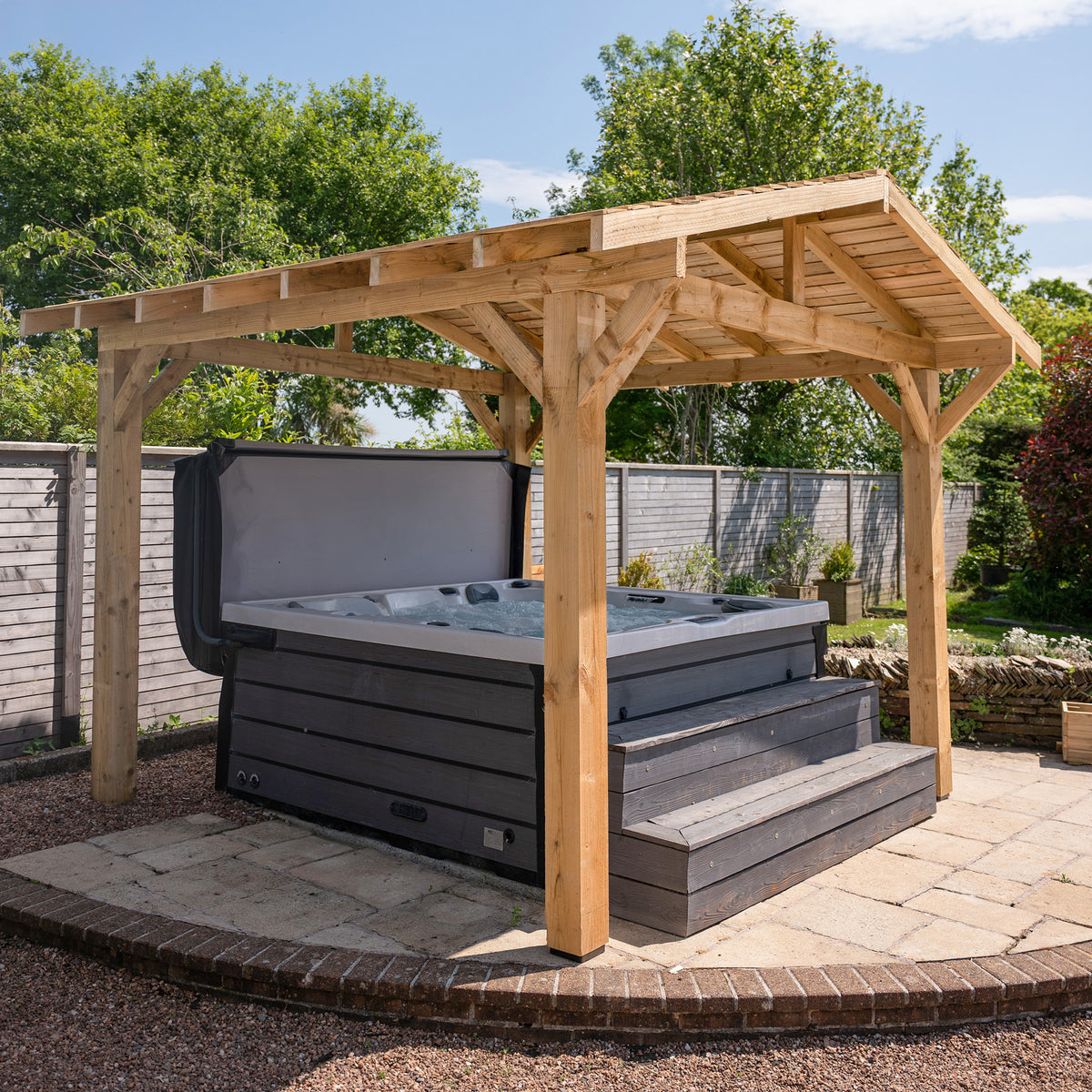 Cedar Featheredge Pergola | Garden Structures – Ruby Group