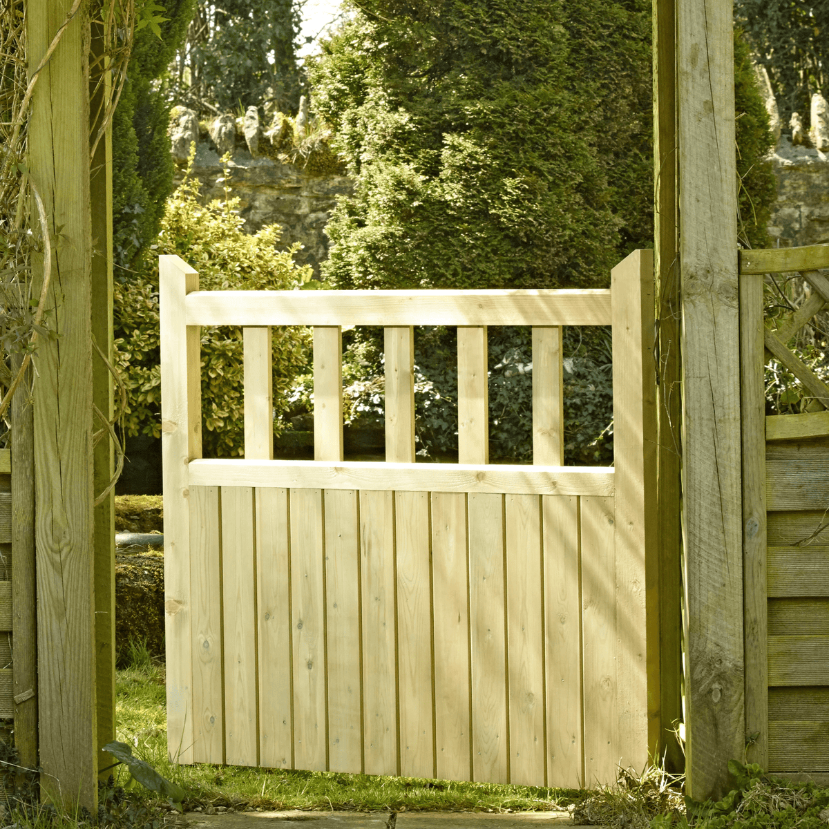 Softwood Gates | Softwood Garden Gates – Ruby Group