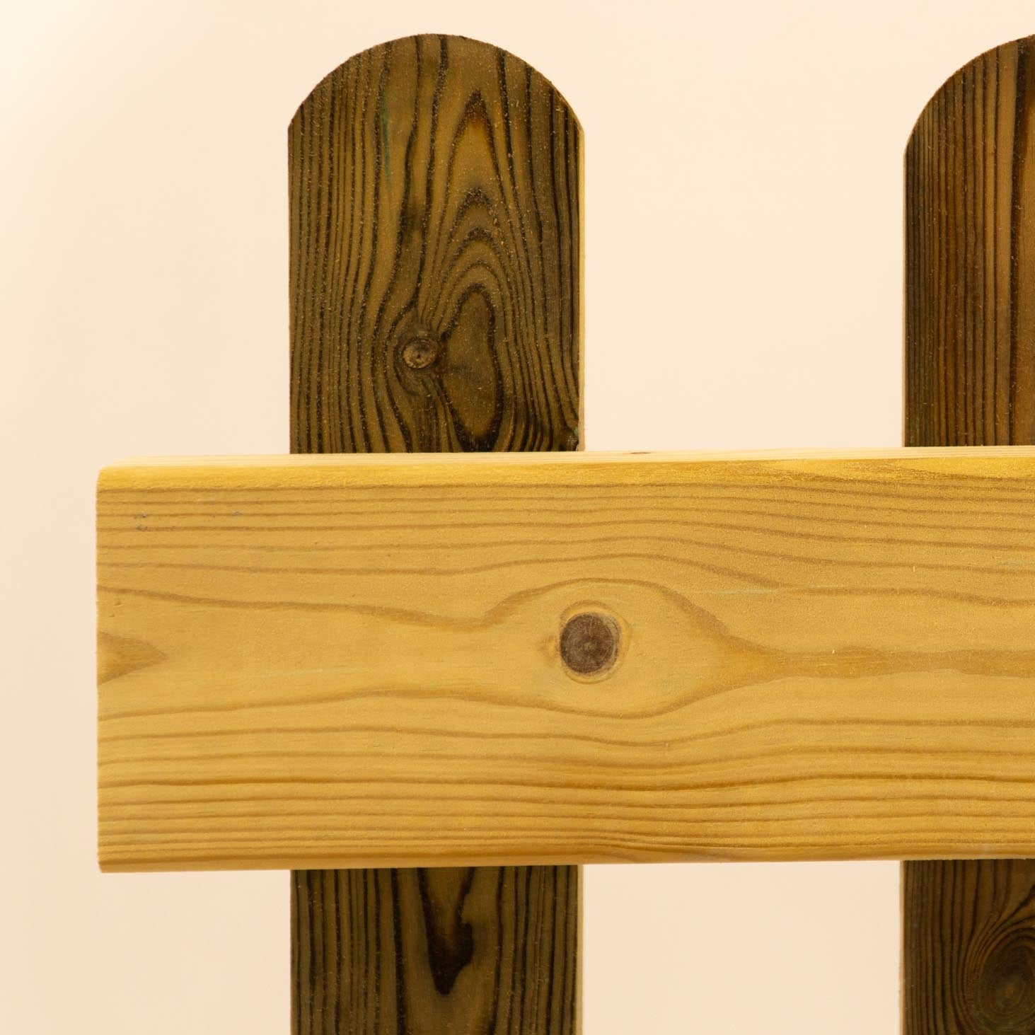 Free Standing Picket Fencing | Ruby UK – Ruby Group