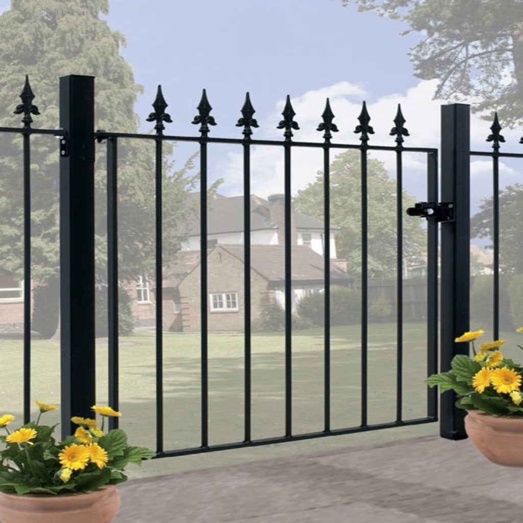 Saltash Flat Top Garden Gate – Ruby Group