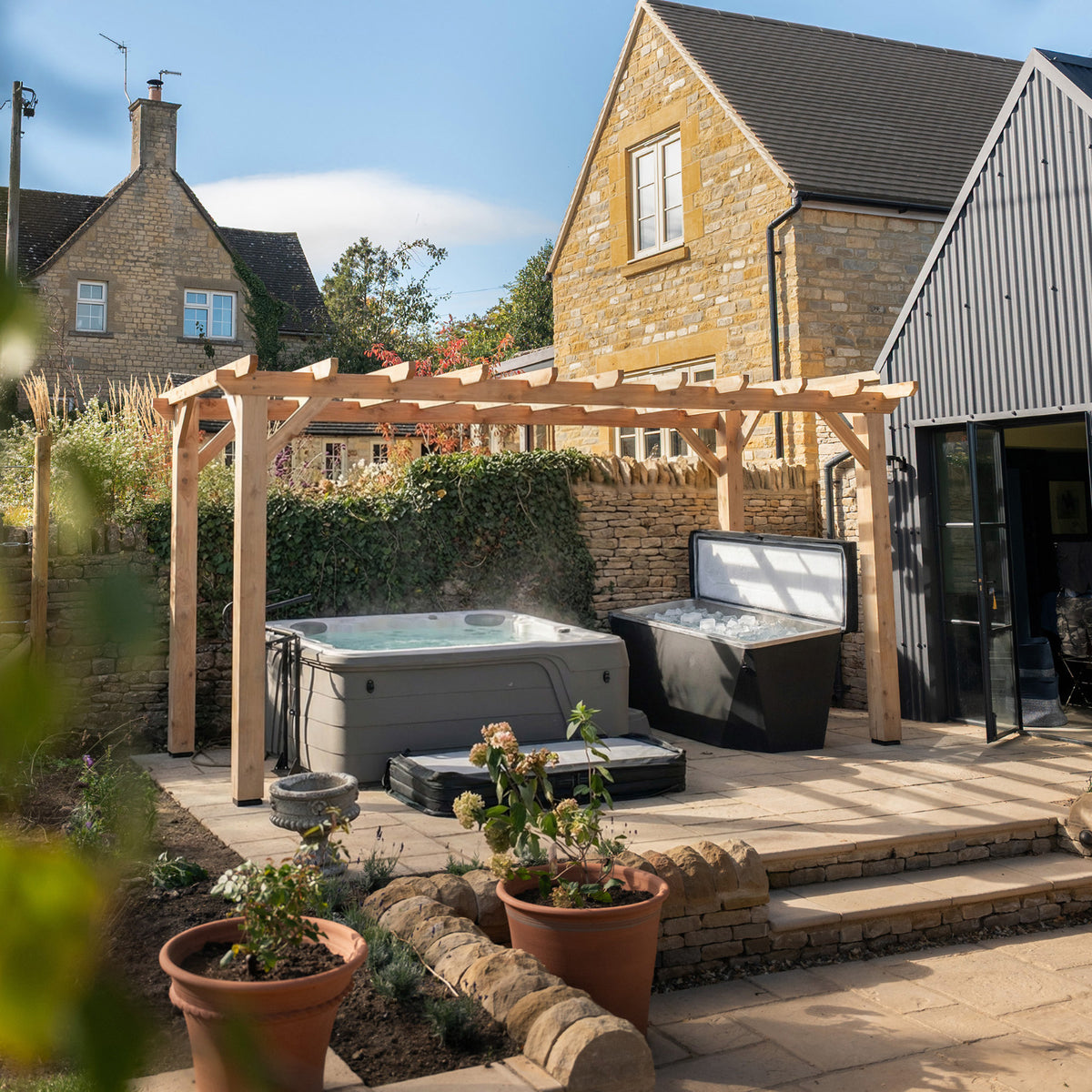 Planed Cedar Pergola - Flat & Open Roof - Nationwide Delivery – Ruby Group