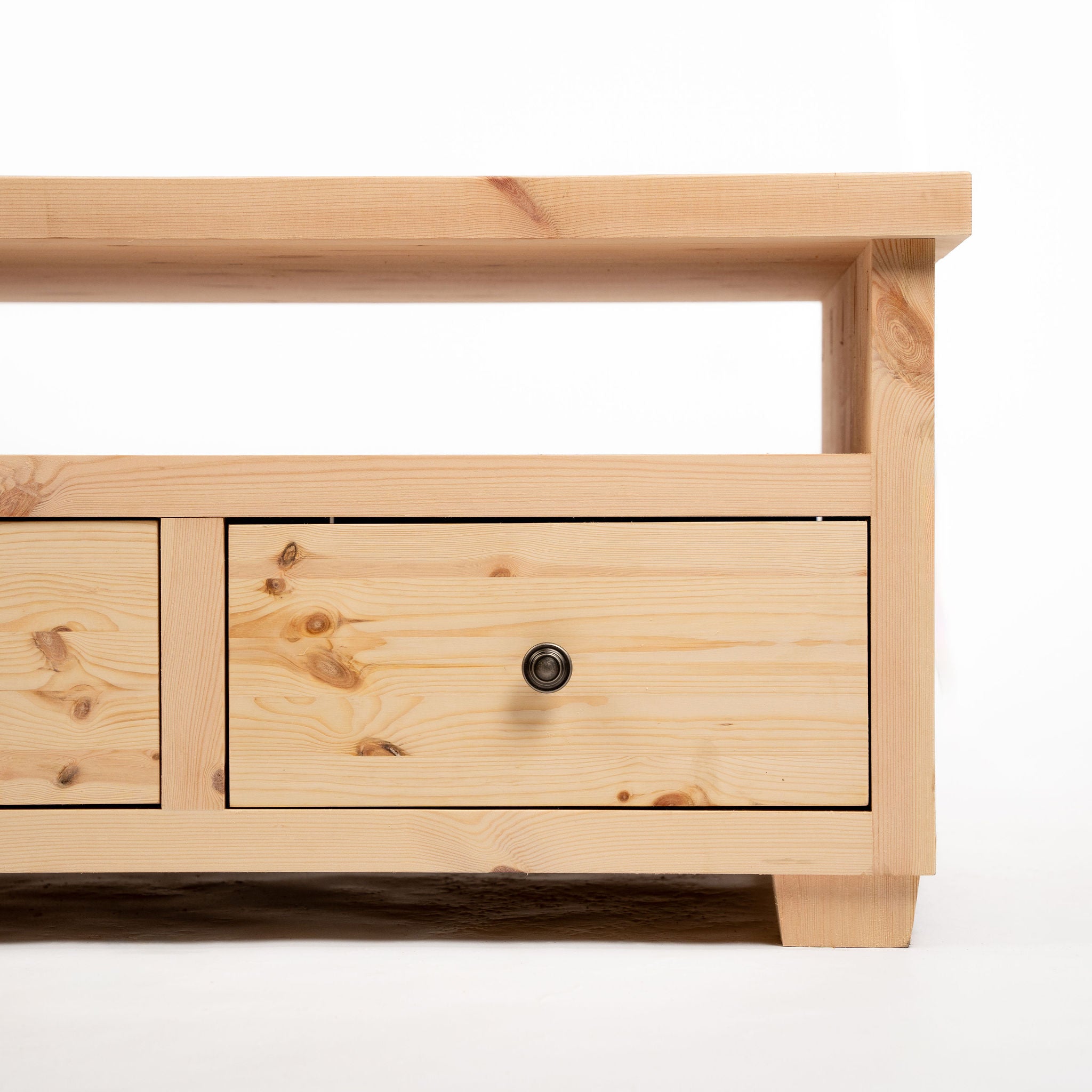 Exbourne TV Stand – Ruby Group